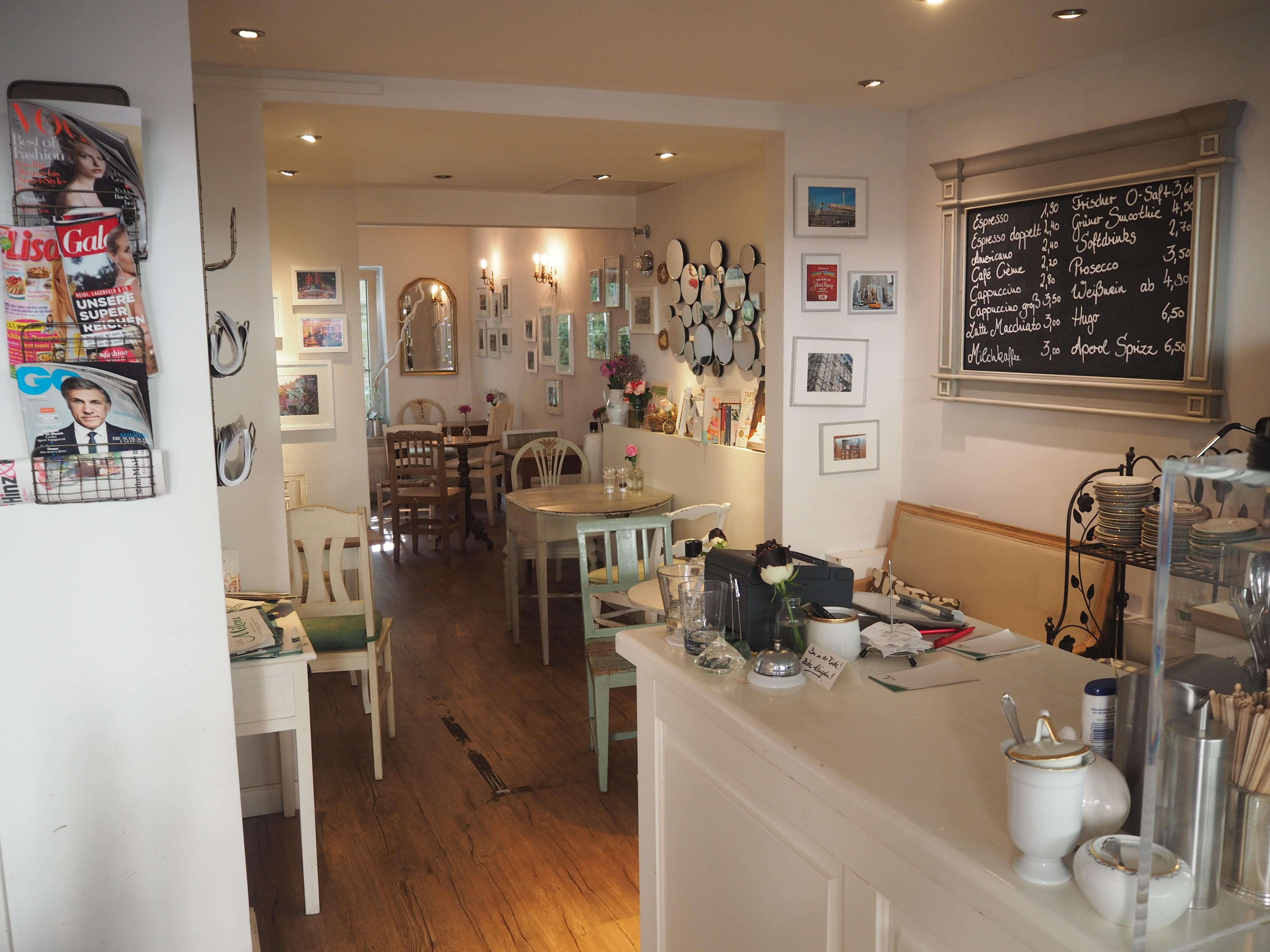 Quiche essen im Café Milou | Mit Vergnügen Hamburg