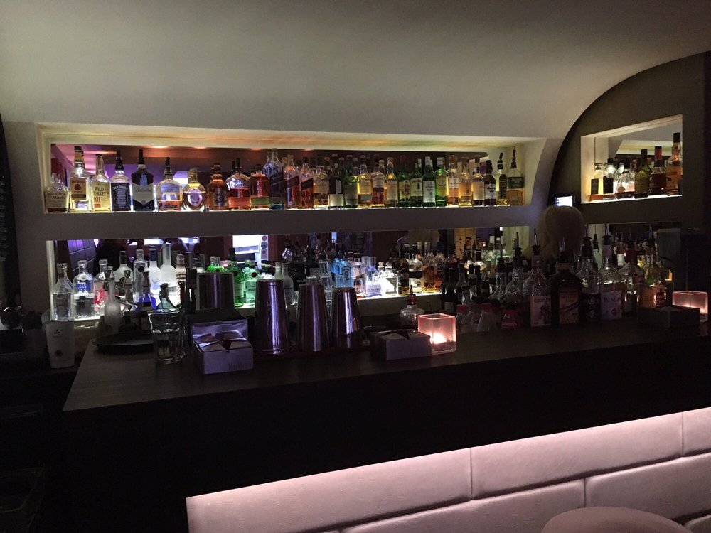 Montags zur Happy Hour Cocktails günstiger schlürfen in der Zaza Bar ...