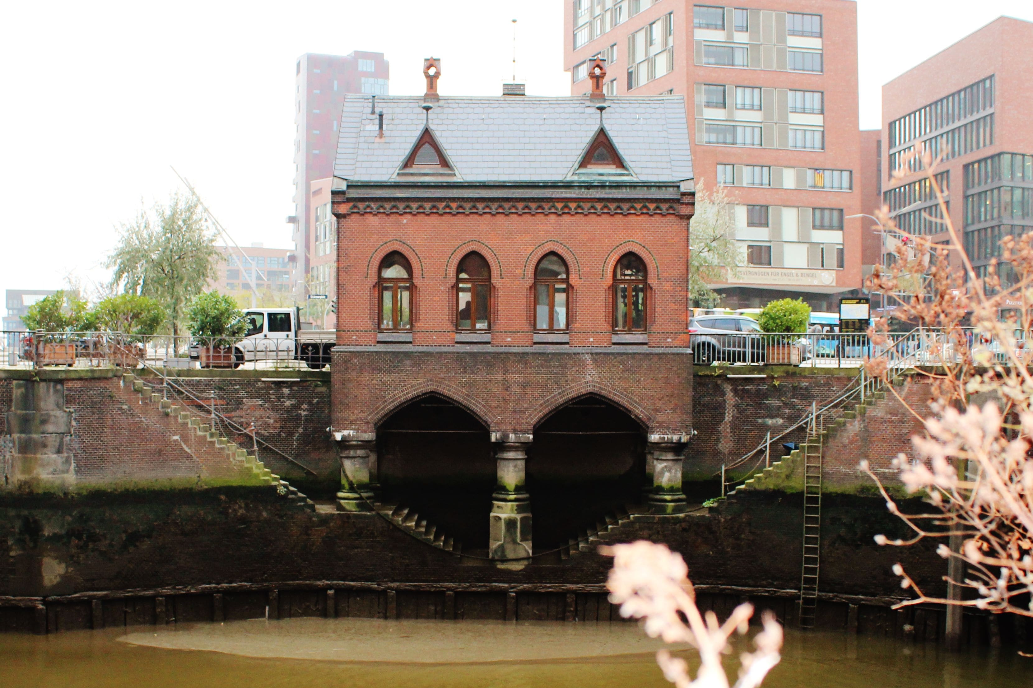 Die Aussicht vom Holländischen Brook aus genießen | Mit Vergnügen Hamburg
